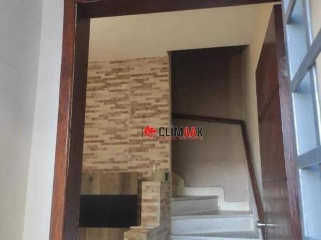 Sobrado à venda em Vila Pompeia com 179m² construídos, suíte e 100m² de terreno Zona Oeste SP