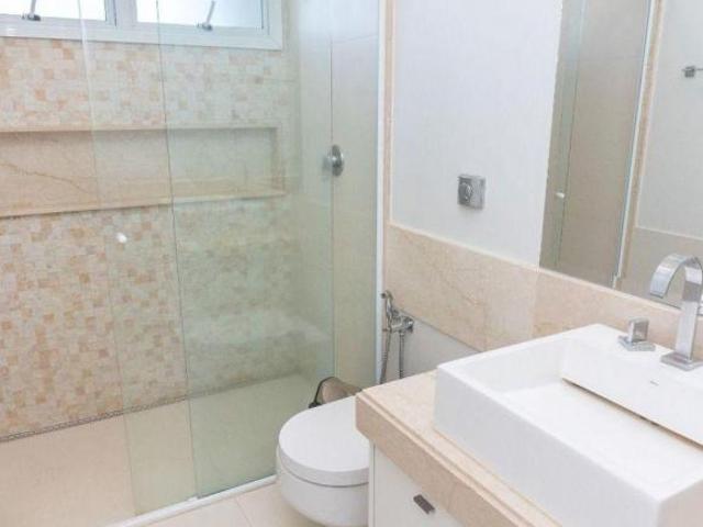 Sobrado à venda em Vila São Jorge recém reformado