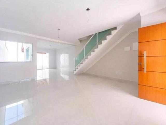 Sobrado à venda em Vila Scarpelli, Santo André – 3 suítes, 4 vagas, 190 m²