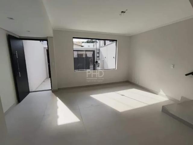 Sobrado à venda em Vila Scarpelli, Santo André – 2 quartos, 2 vagas