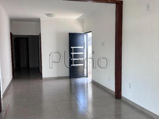 Sobrado à venda em Vinhedo, Centro, com 3 suítes, com 226.37 m²