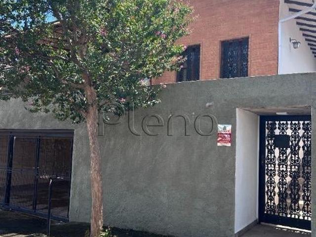 Sobrado à venda em Vinhedo, Centro, com 3 suítes, com 226.37 m²