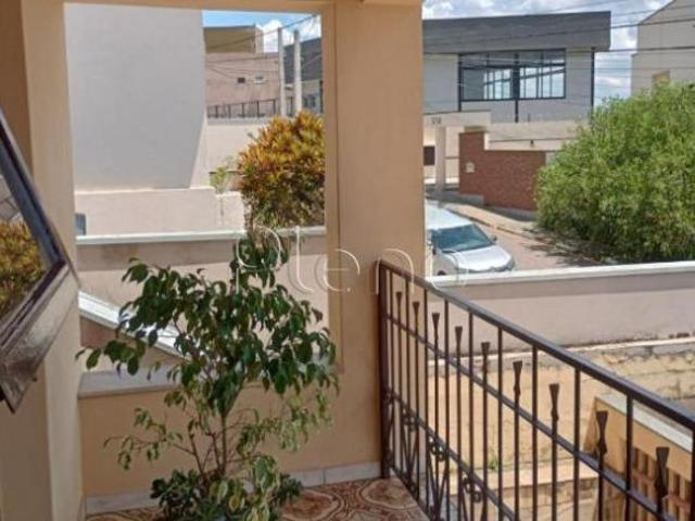 Sobrado à venda em Vinhedo, Centro, com 3 quartos, com 254 m²