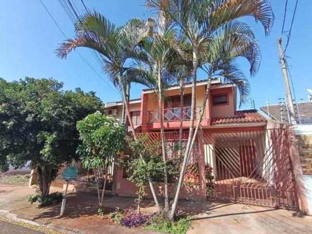 SOBRADO À VENDA | EXCELENTE LOCALIZAÇÃO