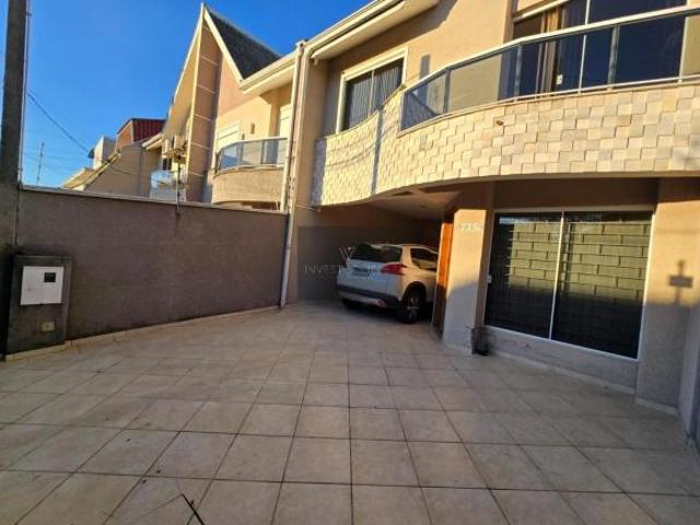 Sobrado à venda frente para a rua no Novo Mundo com 3 quartos R$ 899.000,00