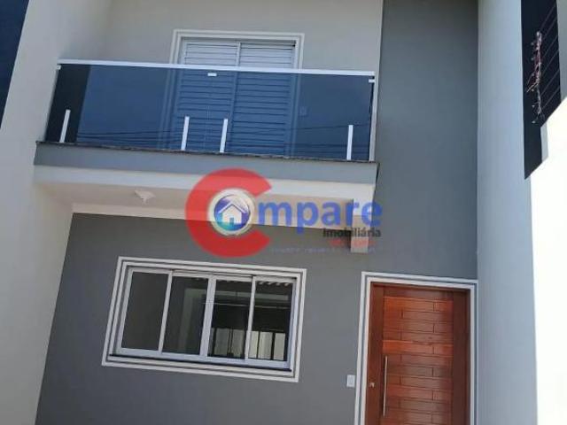 Sobrado à venda, Jardim Cumbica, Guarulhos, SP Com 130 metros de área construida 3 dorms sendo 01 s