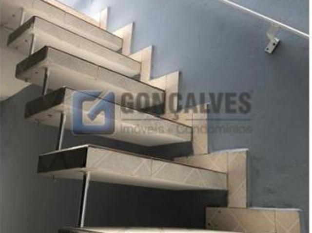 Sobrado à venda | Jardim Thelma, SBC – 3 quartos, 2 vagas, 185m²
