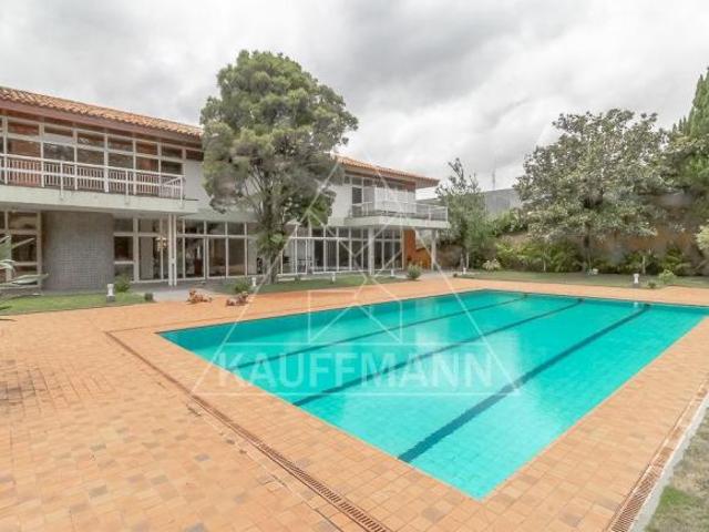 Sobrado à Venda ou Locação Morumbi, 6 Suítes, 8 vagas, 1.550m² AC