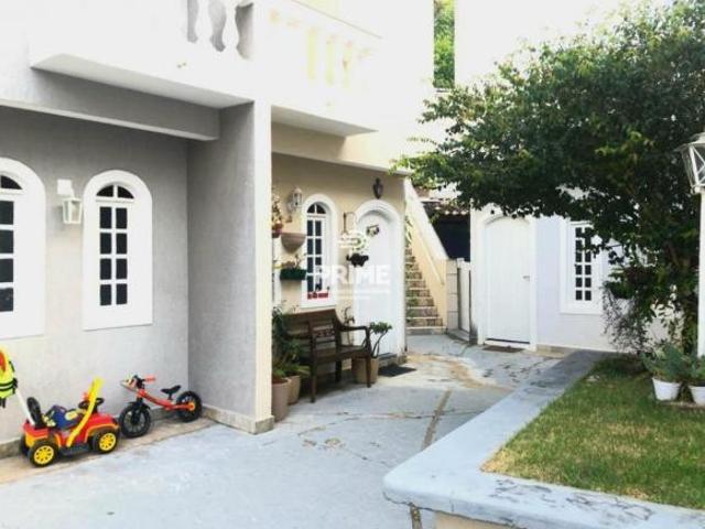 Sobrado á venda ou locação definitiva com 2 dormitórios, 69 m² por R$ 485.000,00 no bairro Prainha