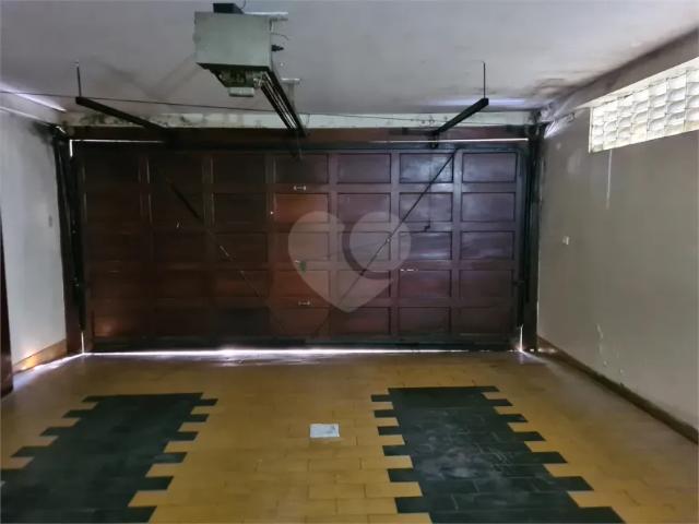 Sobrado à venda ou para alugar com 3 quartos, sendo 1 suíte, em Vila Nova Conceição, São Paulo SP