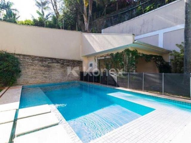 Sobrado à venda ou para alugar com 4 quartos em Jardim Leonor, São Paulo