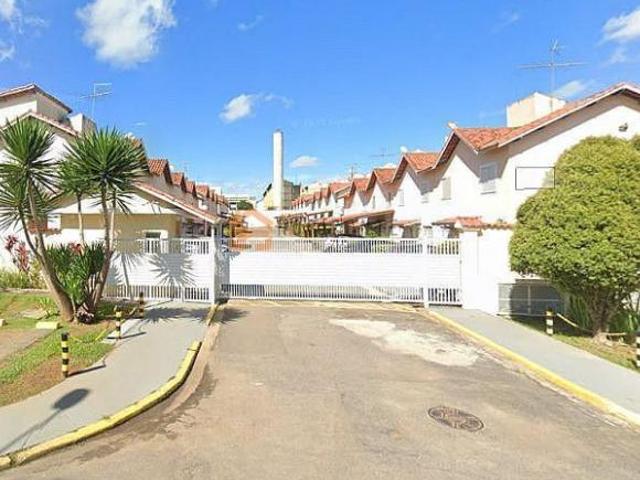 Sobrado à venda no Condomínio Vila da Luz