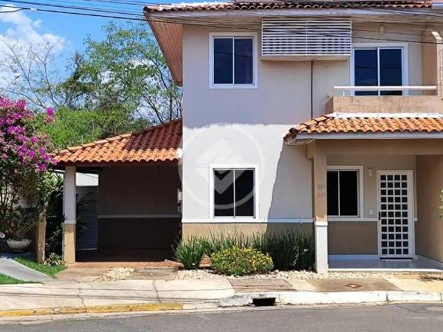 Sobrado à Venda no Condominio Villa di Capri no bairro Despraiado!