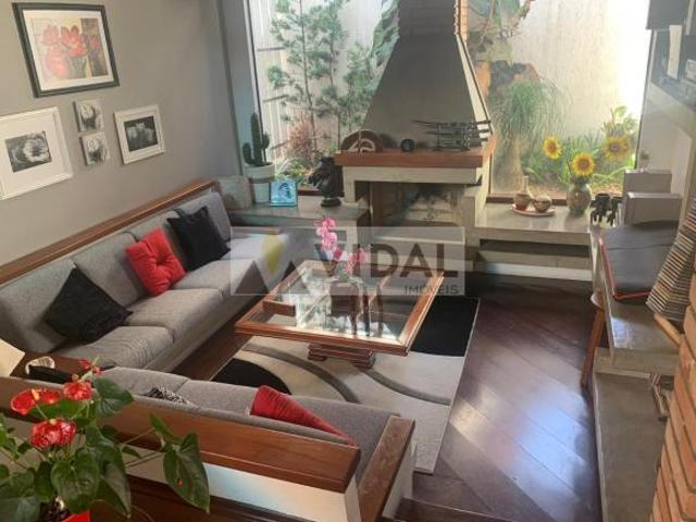 SOBRADO À VENDA NO CONDOMÍNIO VILLAGE D AVIGNON COM 408m² EM SOROCABA POR R$2.350.000,00