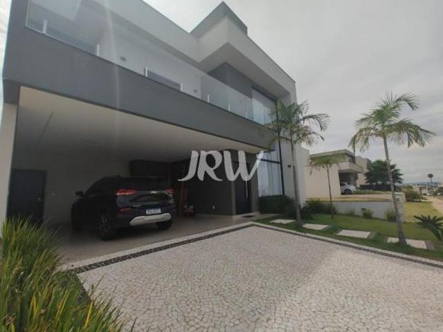 SOBRADO A VENDA NO CONDOMINIO DONA MARIA JOSE NA CIDADDE DE INDAIATUBA SP Área do terreno 300 m²