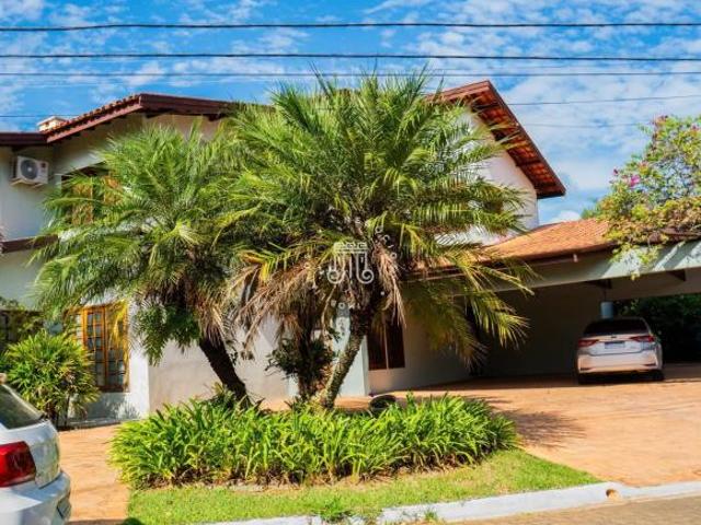 SOBRADO À VENDA NO CONDOMÍNIO GRAN VILLAGE