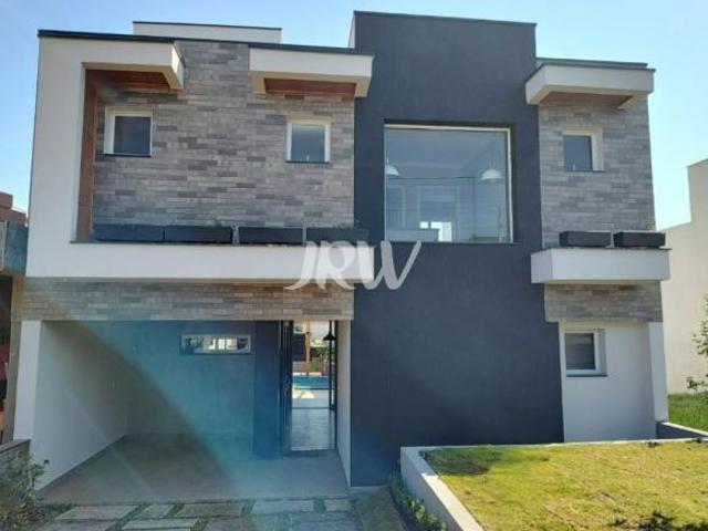 SOBRADO A VENDA NO CONDOMÍNIO MANTOVA NA CIDADE DE INDAIATUBA SP Área Terreno: 200 m2 Área Const
