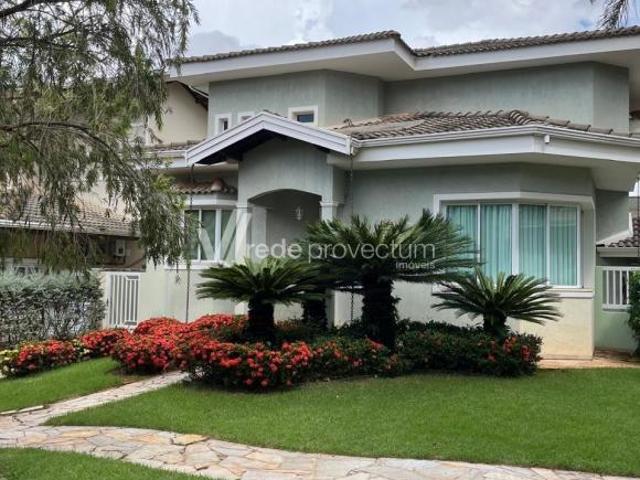 Sobrado a venda no Condominio Paineiras Betel