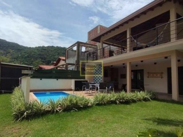 Sobrado à Venda no Condomínio Salga em Ubatuba