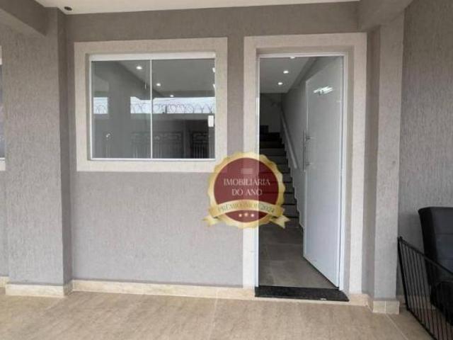 Sobrado à venda no Caiçara, Praia Grande – 2 dormitórios, garagem privativa e entrada individual a 2