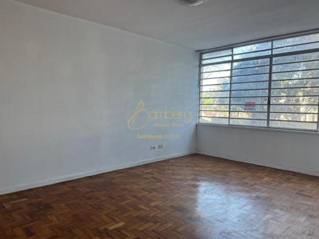 Sobrado à venda no Campo Belo | Rua sem saída, tranquila e arborizada, com 3 dormitórios