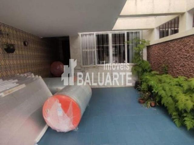 Sobrado a Venda no Campo Grande com 3 dormitórios, 140 m² Por R$ 580.000,00