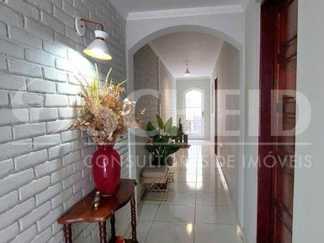 Sobrado a venda no Campo Grande com 3 dorms 1 suíte 2 vagas Impecável!