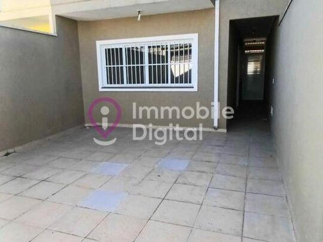 Sobrado à venda no Campo Grande|126m2|3 suítes|2 vagas