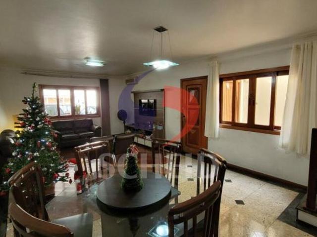 Sobrado à venda no Campo Grande  260m2  4 dorm, 4 vagas