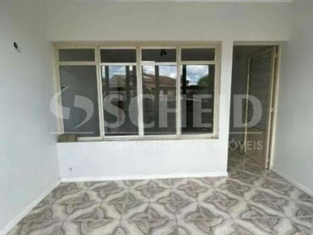 Sobrado a venda no Campo Grande, 214m², 4 dormitórios 1 suíte, 3 banheiros, 2 vagas
