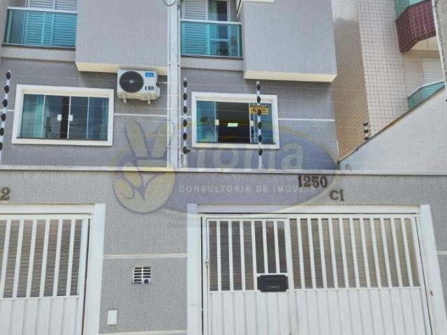 Sobrado a venda no Campestre Santo André 2 Dorms