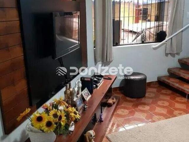 Sobrado à venda no Campestre, Santo André – 2 quartos, 1 vaga e financiamento