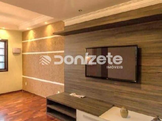Sobrado à venda no Campestre, Santo André 3 quartos, 2 vagas, mobiliado, aceita financiamento