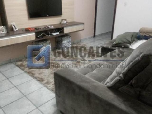 Sobrado à venda no Campestre, Santo André — 3 quartos, 2 vagas, 187 m² internos
