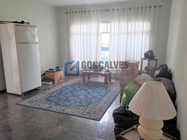 Sobrado à venda no Campestre, Santo André – 3 quartos, 3 banheiros e 1 vaga | 130 m²