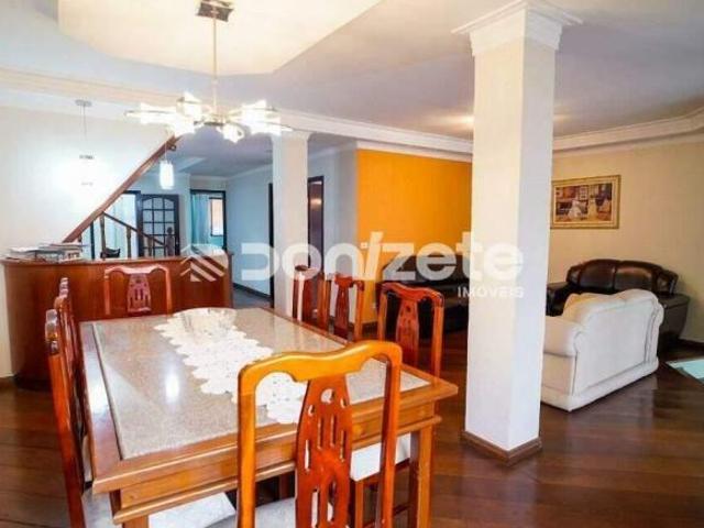 Sobrado à Venda no Campestre, Santo André – 4 Quartos, 3 Vagas e 335 m² de Área Útil