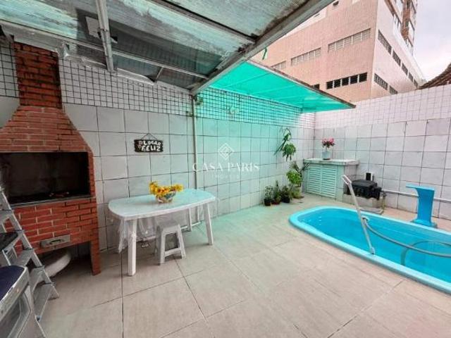 Sobrado à venda no Canto do Forte, Praia Grande | 3 quartos 2 suítes com piscina e espaço gourmet