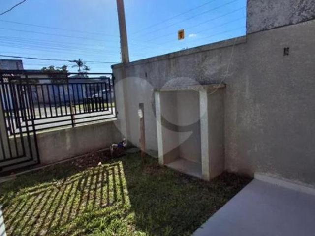 Sobrado a venda no Capão da Imbuia com 3 quartos