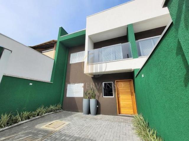 Sobrado à venda no Centro de Guaratuba, 4 dorms, 125m²