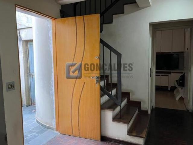 Sobrado à venda no Centro de São Bernardo do Campo – 3 quartos, 2 vagas, 150,10 m²
