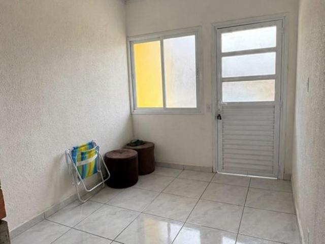 Sobrado a venda no Centro de Viamão com quintal