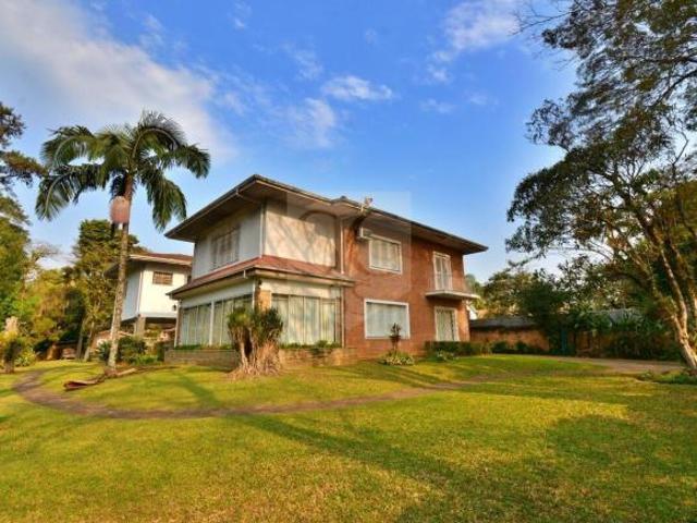 Sobrado a Venda no Alto da Boa Vista em Sao Paulo SP