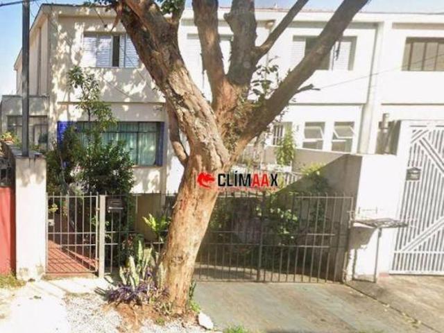Sobrado à venda no Alto da Lapa com 2 quartos 3 vagas, quintal e edícula