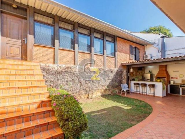 Sobrado a venda no Alto de Pinheiros 4 quartos 2 suites 2 vagas