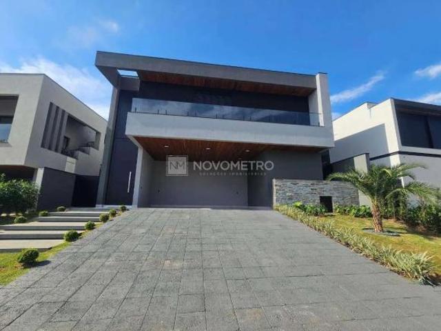 Sobrado à Venda no Alphaville Dom Pedro 3 Campinas | Alto Padrão com Piscina e Gourmet
