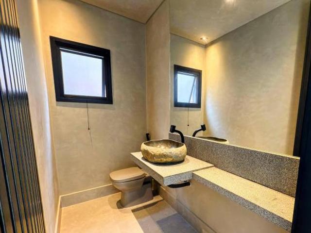 Sobrado à venda no Alphaville Residencial 3 em Santana de Parnaíba SP