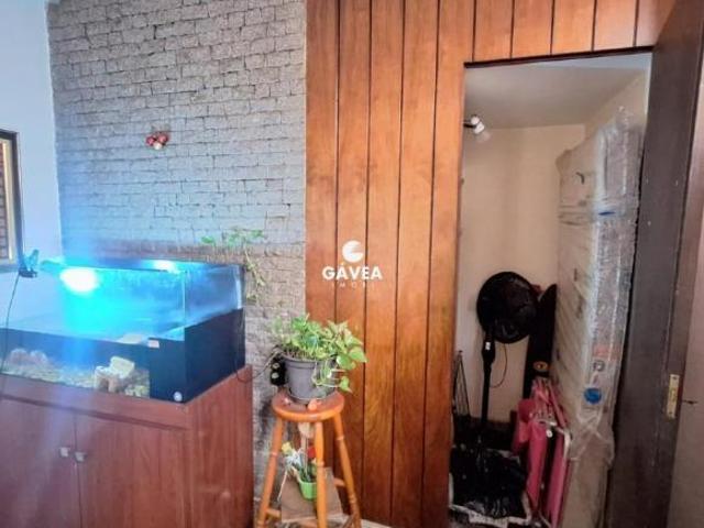 Sobrado à venda no Boqueirão em Santos