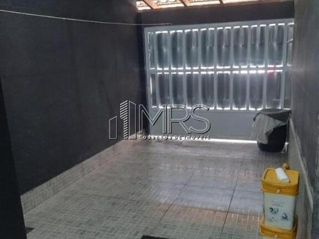 Sobrado à Venda no Boqueirão 2 Quartos, Garagem Privativa, Praia Grande