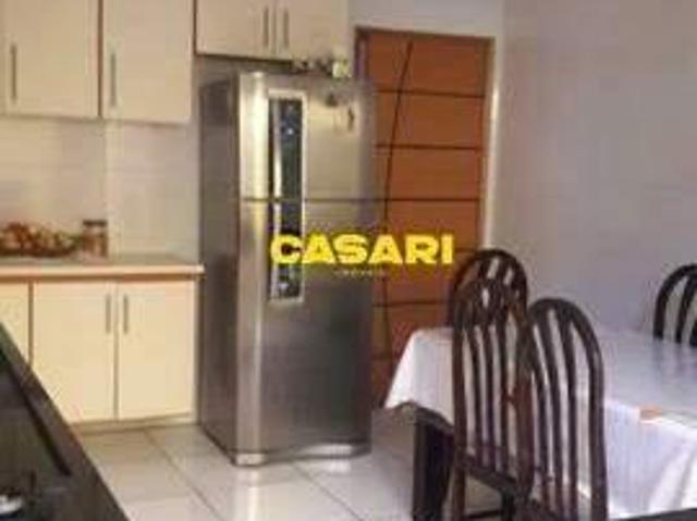 Sobrado à venda no Baeta Neves – 4 dormitórios, 2 suítes e 230m² em São Bernardo do Campo