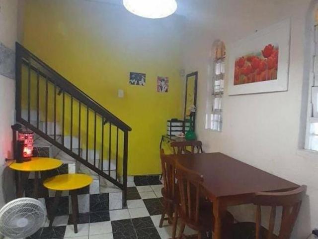 Sobrado à Venda no Bairro Maracanã – 2 Dormitórios, 1 Suíte, Churrasqueira e 2 Vagas!